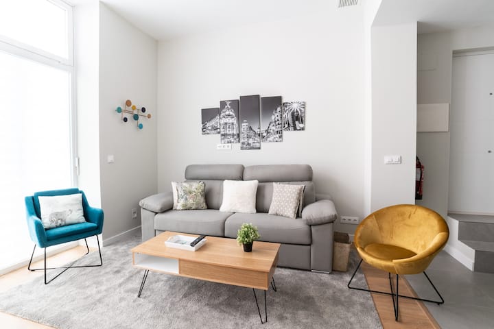 Modern 2 Bedroom Apartment Near El Retiro Park - Madrid