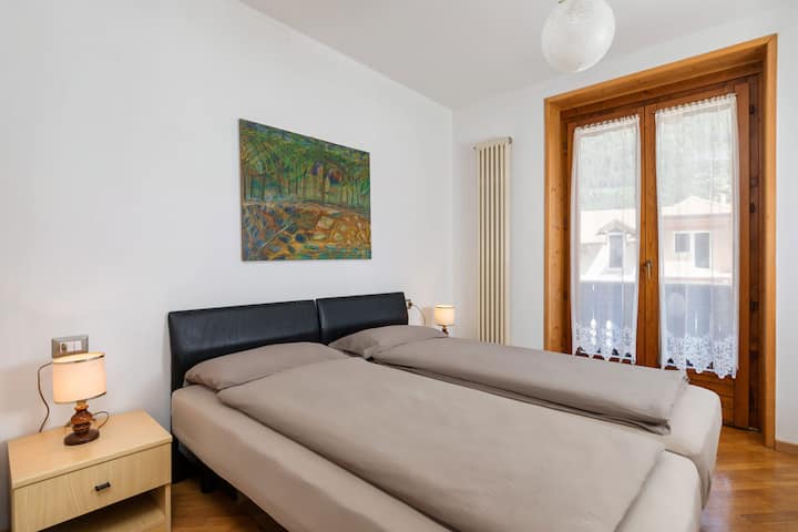 Appartamento Trilocale Due Bagni E Con Terrazza - Molveno