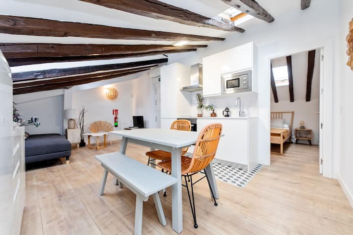 Lovely Apartment 100m Away From Calle Hortaleza - Madrid