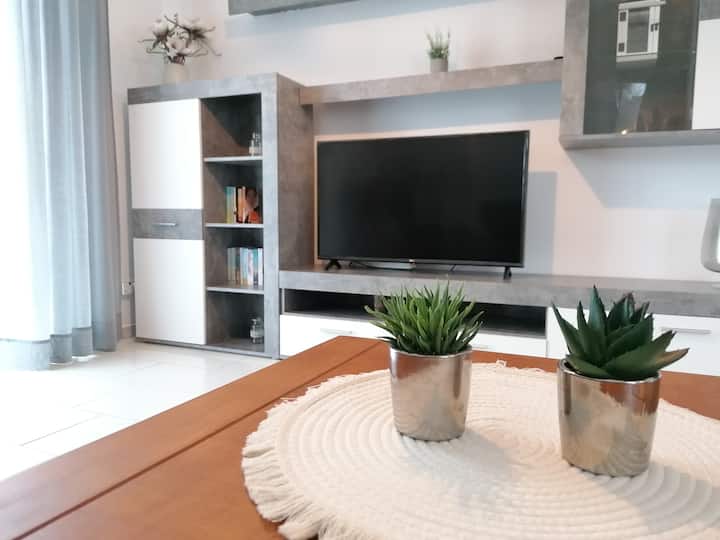 Bright Family-friendly Barrier-free Apartment - Bielefeld
