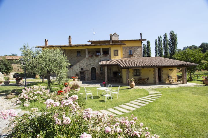 Villa Ospitaletto, Farmhouse With Private Pool - Umbria