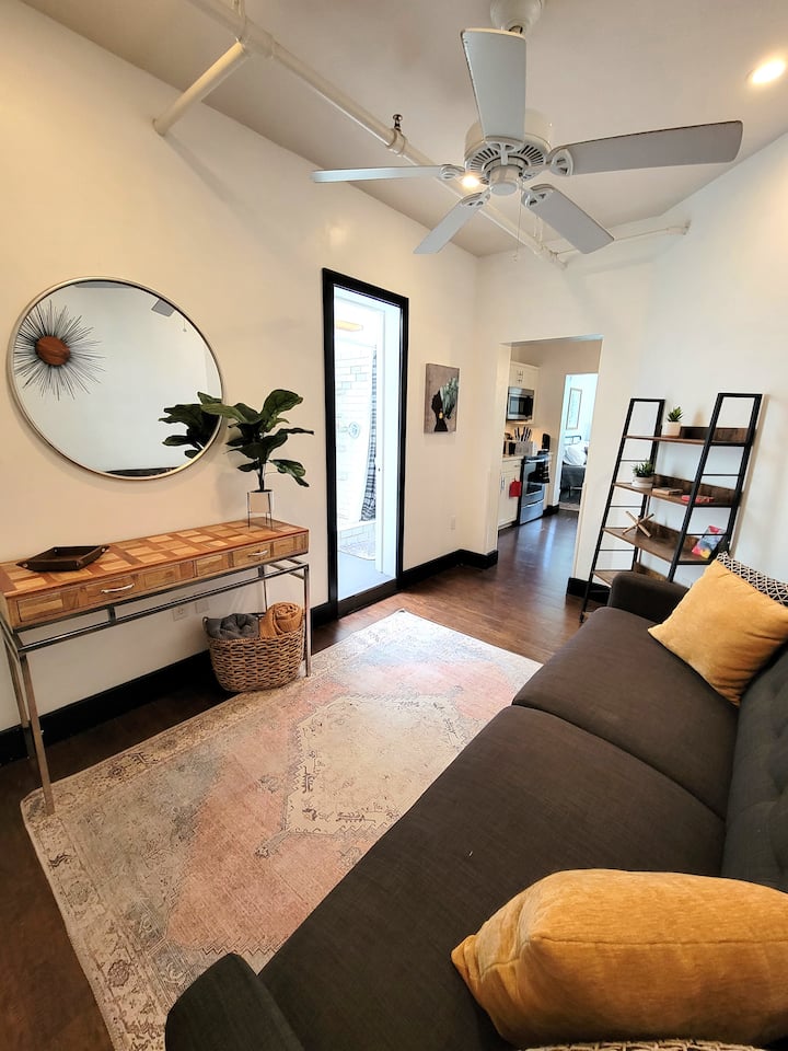 M14 Cozy Kingsize Apartment W/parking - 엘파소