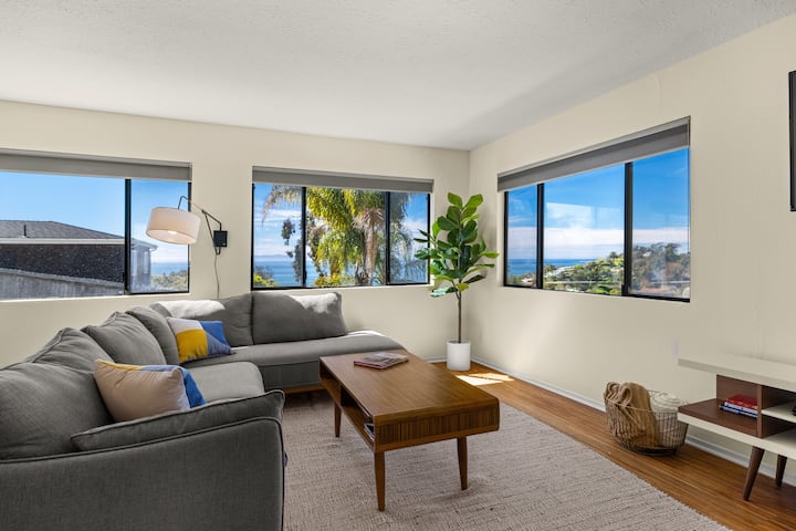 Pet Friendly Beachhouse With A Stunning Ocean View - Butterfly Beach, CA