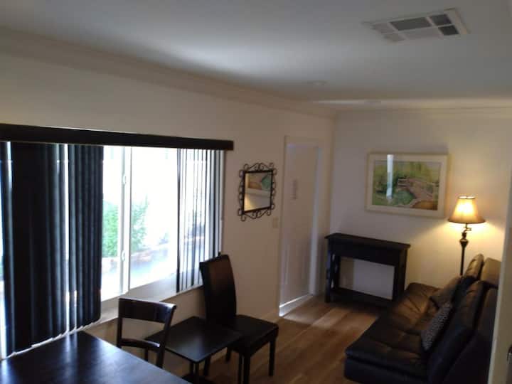 #2 Seaside Retreat - 2 Bedroom - Lauderdale-by-the-Sea Beach, FL