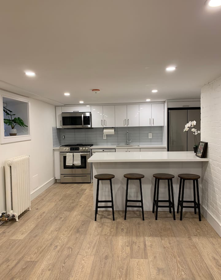 Spacious 2bedroom Residential Home - Toronto
