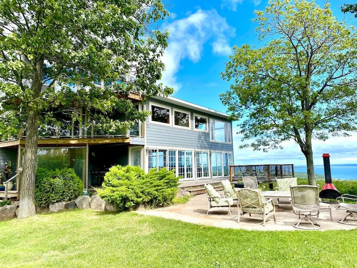 The Wright House - Bayfield, WI