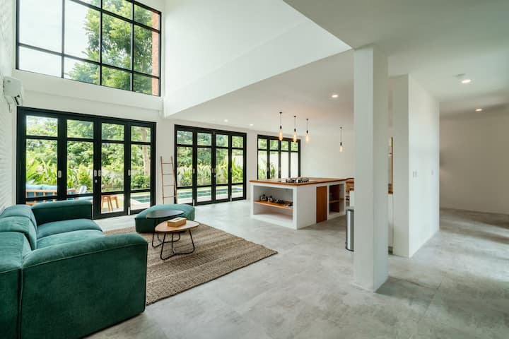 Serene Haven Umalas Pool Villa Canggu - Bali