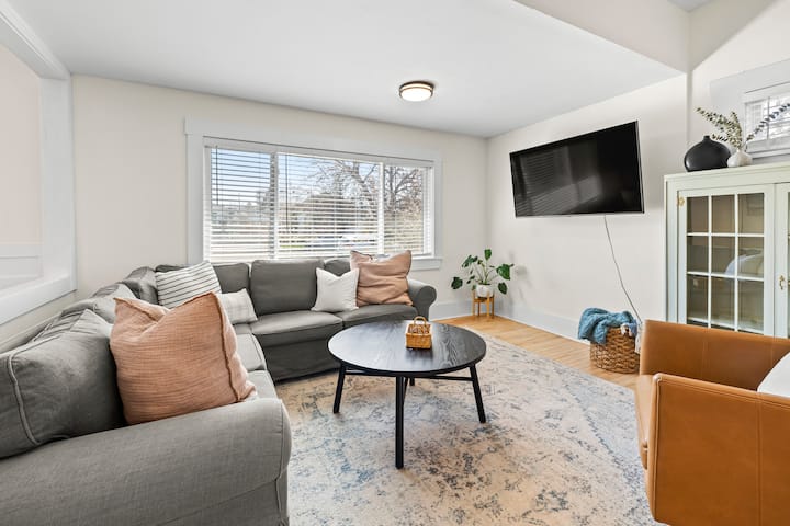Downtown Nampa Family Friendly Home - Nampa, ID