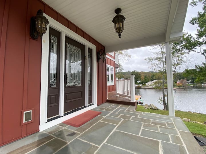 Lakefront Home
Lake, Trees, Nature, Heaven - Budd Lake, NJ