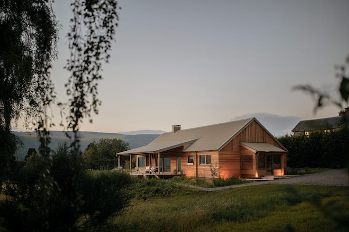 The Lodge At Dun Aluinn - Kenmore