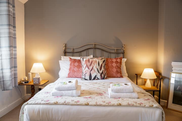 Fantastic Town Centre Location! Sleeps 4 - Chester