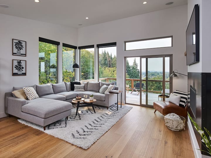 Custom Pnw Home W/hot Tub & Views Near Autzen & Uo - Eugene, OR