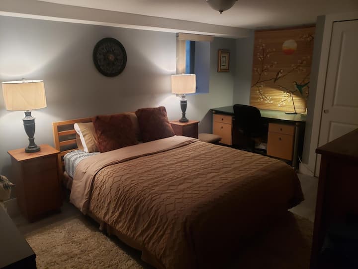 Modern Semi-private Access Suite 40mins To Midtown - Long Island, NY