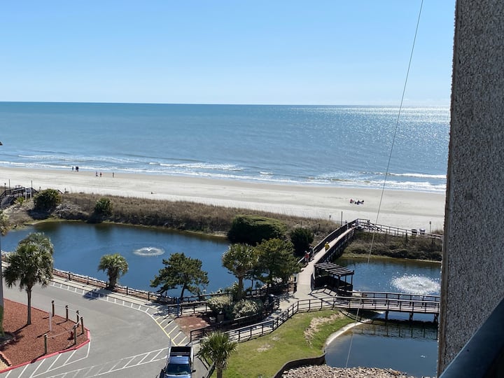 Resort Life 6th Floor Condo On Ocean With Pools - Garden City, SC