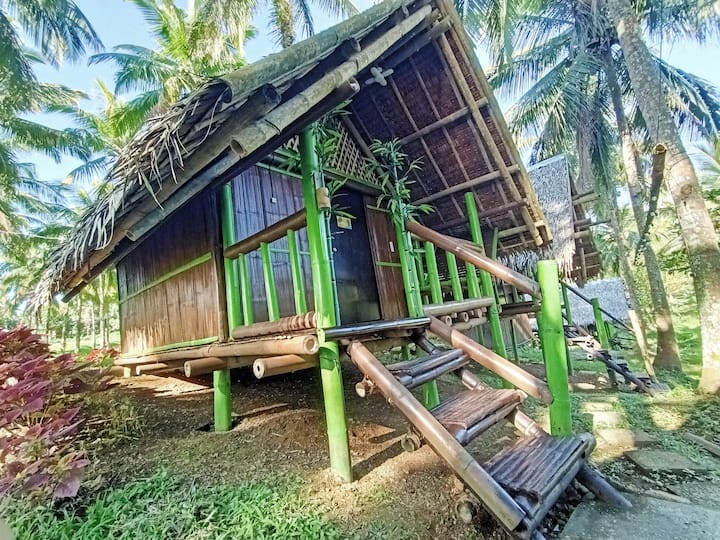 Lakefront Native Hut Duo #1 In Caliraya Ecoville - Lumban