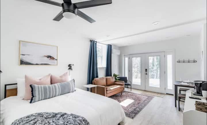 Private Suite 15 Minutes From Dt - Atlanta, GA