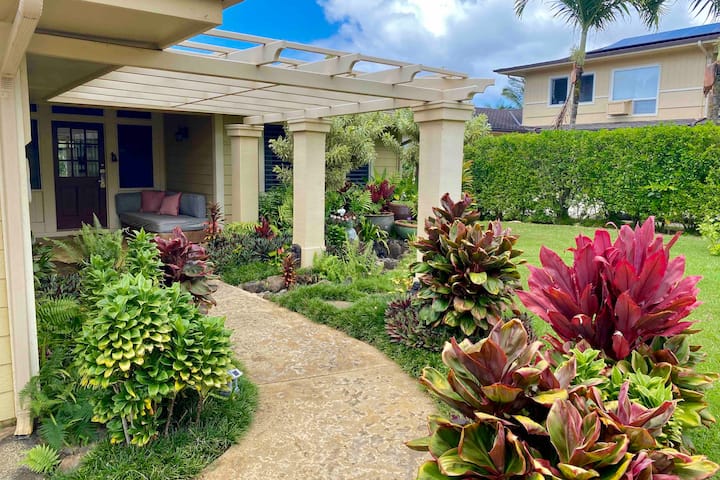 Top Location! Shops, Beaches, Hot Tub, Sup, Views! - Kauai, HI