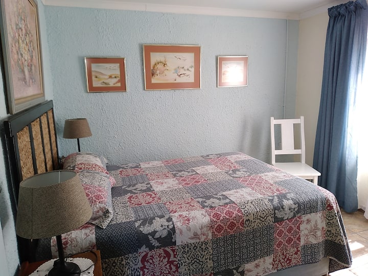Adorable Cottage For Your Vacation - Port Shepstone