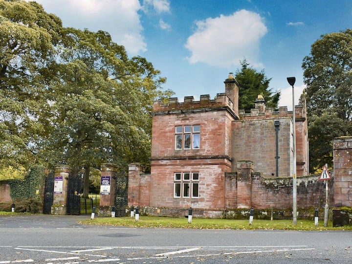 Beautiful Cumbrain Miniature Castle - Appleby Castle