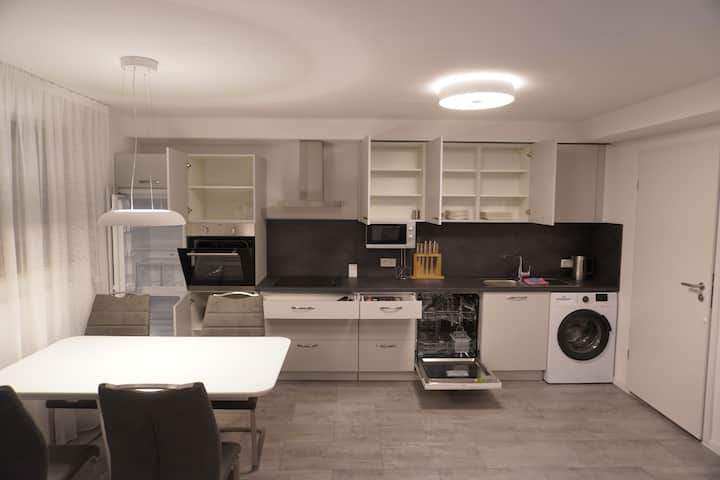 Schöne Exklusive Einliegerwohnung - Uhingen