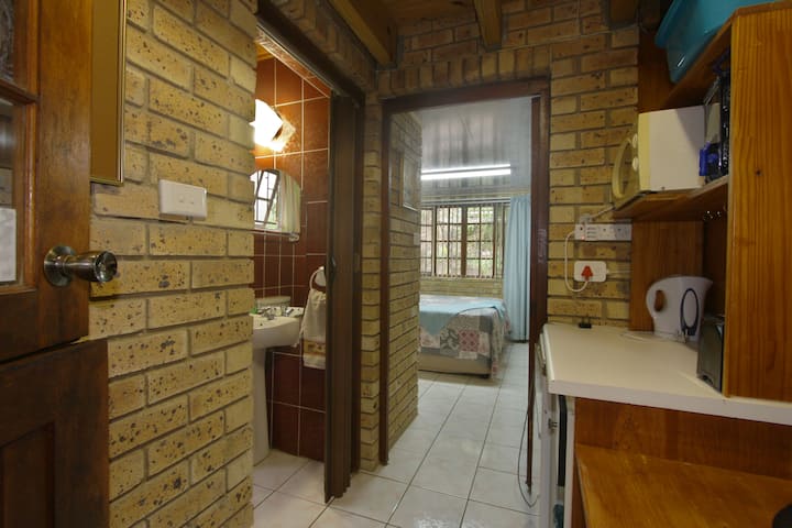 Cozy Studio Apartment - Port Shepstone