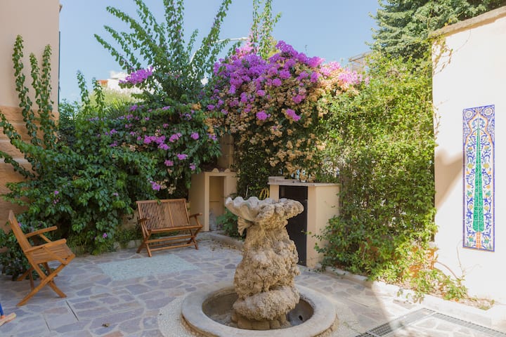 Romantica 
3 Charming Apartments Near San Giovanni - Rome
