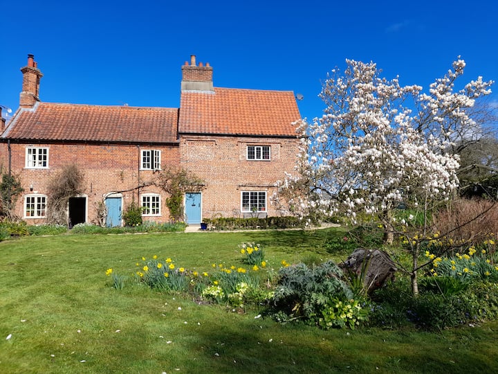 Little Barningham Vacation Rentals & Homes - England, United Kingdom ...