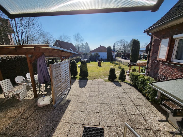 Geräumige Wohnung Mit 4 Schlafplätzen Und Garten - Schneverdingen