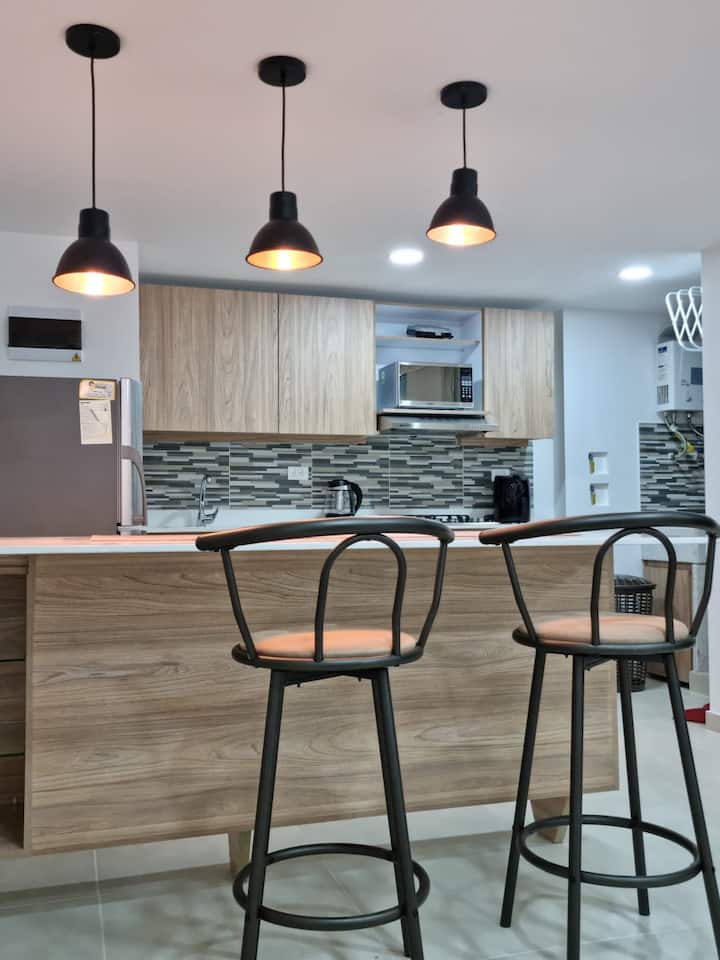 Hermoso Apartamento Servicios Incluidos Y Piscina. - Sabaneta