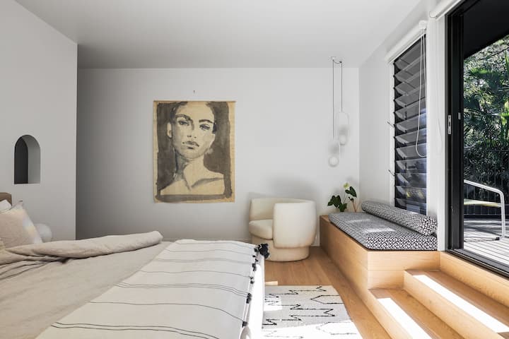 Arbour East - Luxury Suite, Verandah & Pool - Suffolk Park