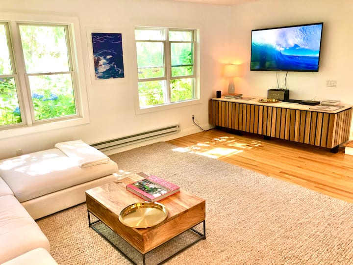 Big Flx5bed Pool Hottub Gym Peloton Bbq Walk2 All! - Montauk, NY