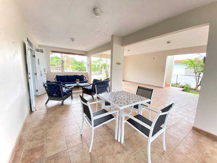 Spacious Family Home Full A/c In Heart Of Rincón. - Rincón
