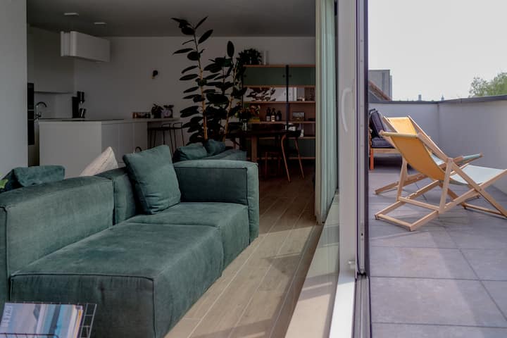 Design Penthouse Au Port Avec Terrasse Et Parking - Ghent (Belgium)