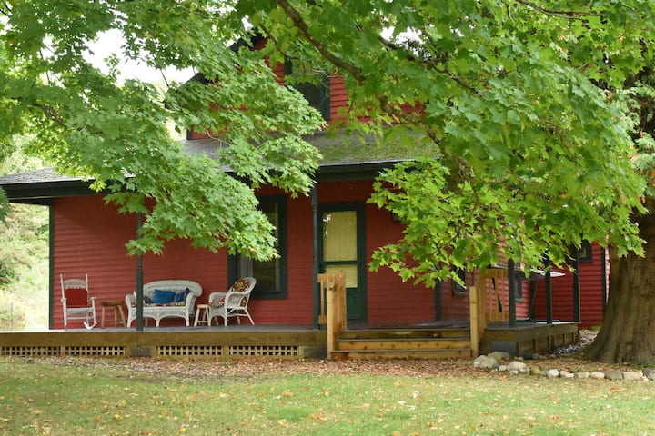 Frankfort Farmhouse, 9 Lovely Acres - Frankfort, MI