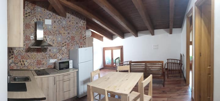 Apartamento Abuhardillado De Un Dormitorio - Alquézar