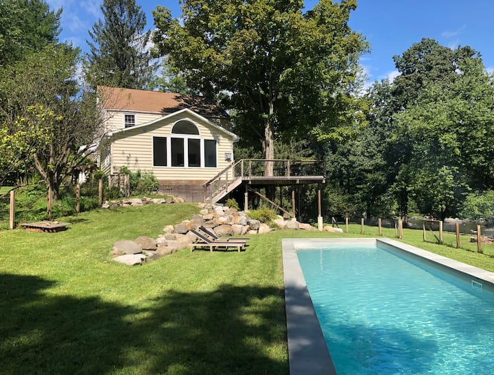 Riverfront, Near Hiking, Apple Orchard, Railtrail - New Paltz, NY