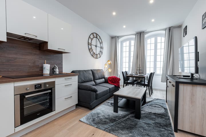 Lovely Apartment Near The Old Town Of Nice - Saint-Jean-Cap-Ferrat