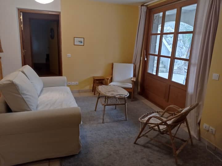 Appartement Avec Jardin à 10min à Pied Du Centre - Mens