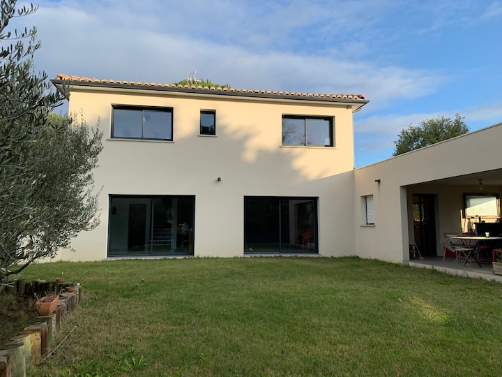 Maison Avec Jardin Et Parking Proche Mont Ventoux - Carpentras