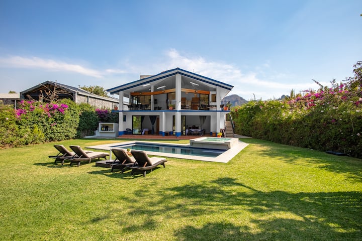 Best View In Tepoztlan, Pool,  Jacuzzi, And 5 Bdrm - Tepoztlán