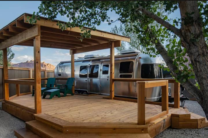 Airstream, 4 Person Rental In Moab - Moab, UT