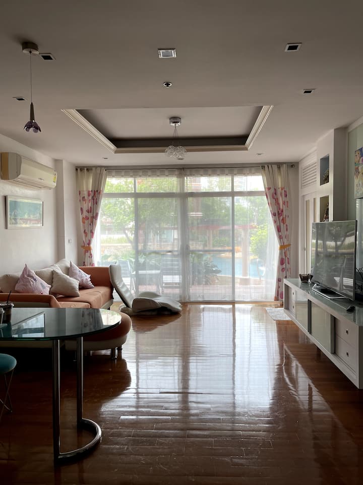 Private 2-bedroom Condo Pool View, 100m From Beach - Hua Hin