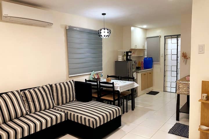 Homey, Chic, Relaxing Place To Stay - Limay