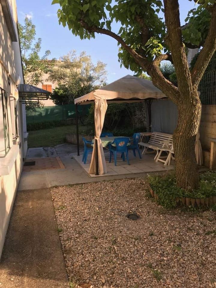 Appartement Avec Jardin Et Terrasse Au Soleil - Ganges