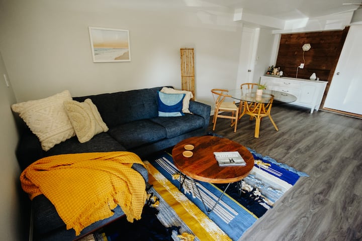 Honeysuckle Hideaway - Cozy Beach Stay - Kitty Hawk, NC