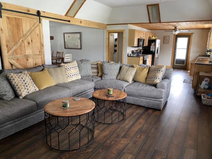 Mountain View Creekside Lodge-pet Friendly - Maggie Valley, NC