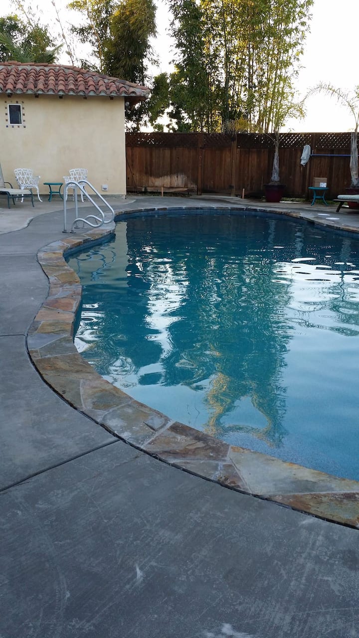 San Diego Casita 1/2 Bedrooms $35 More - San Marcos, CA