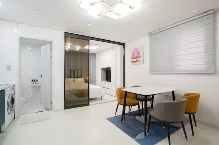 B6 공항과 가까운 신축 호텔 - 오라1동