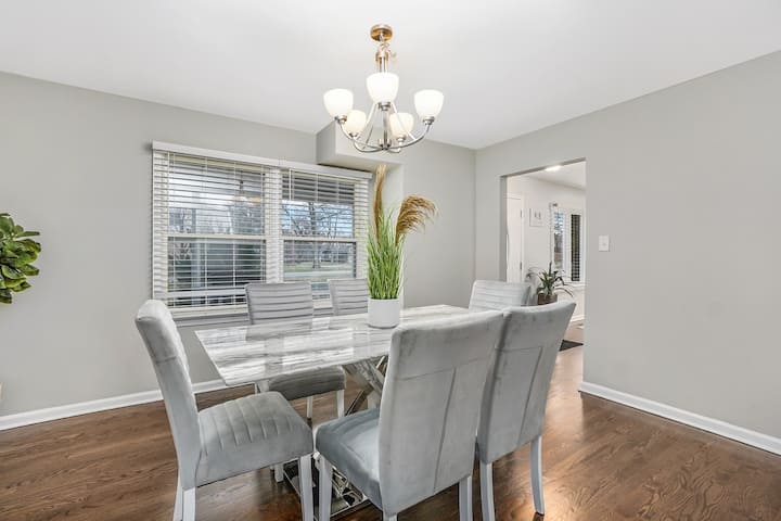 *Extended Stay* Flossmoor Fhs Rental - Orland Park, IL