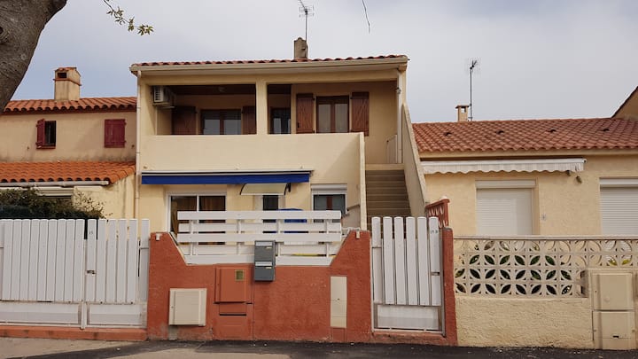 Appart. 1er éTage D'une Maison à 10 Mn De La Plage - Sainte-Marie-la-Mer